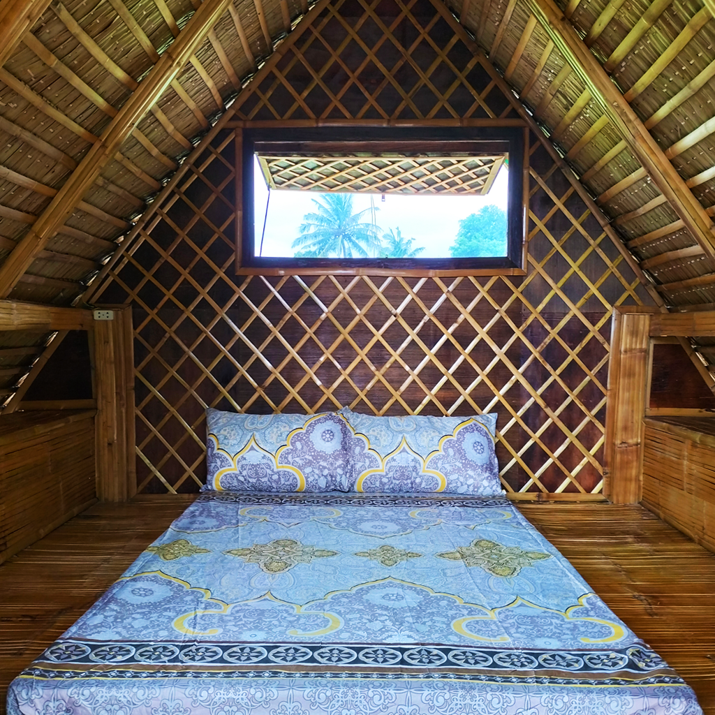 Clean Rooms Beach Resort in La Union